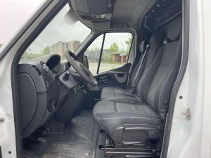 White Opel Movano 2017 in Taurage, with an engine capacity of 2.30 L and mileage of 288 thousand km for 5700 €, photo 8 on AUTOMOTO.COM.LV
