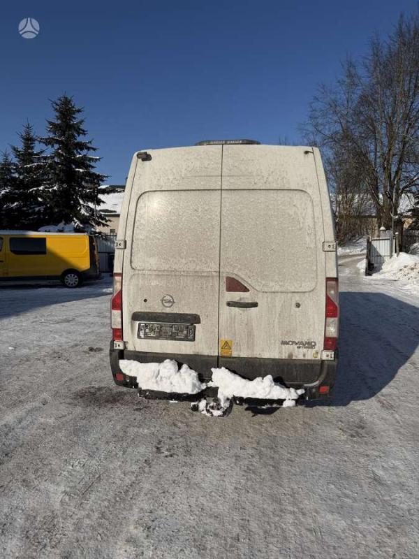 White Opel Movano 2018 in Taurage, with an engine capacity of 2.30 L and mileage of 204 thousand km for 7400 €, photo 5 on AUTOMOTO.COM.LV