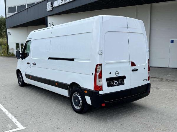 White Opel Movano 2018 in Vilnius, with an engine capacity of 2.30 L and mileage of 173 thousand km for 11700 €, photo 3 on AUTOMOTO.COM.LV