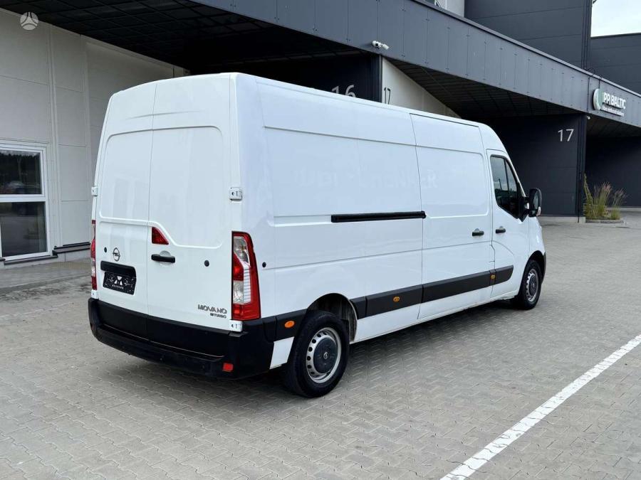 White Opel Movano 2018 in Vilnius, with an engine capacity of 2.30 L and mileage of 173 thousand km for 11700 €, photo 6 on AUTOMOTO.COM.LV