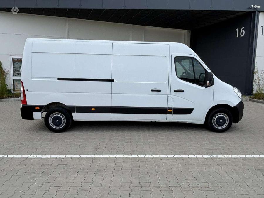 White Opel Movano 2018 in Vilnius, with an engine capacity of 2.30 L and mileage of 173 thousand km for 11700 €, photo 7 on AUTOMOTO.COM.LV