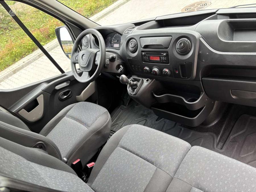 White Opel Movano 2018 in Vilnius, with an engine capacity of 2.30 L and mileage of 173 thousand km for 11700 €, photo 11 on AUTOMOTO.COM.LV
