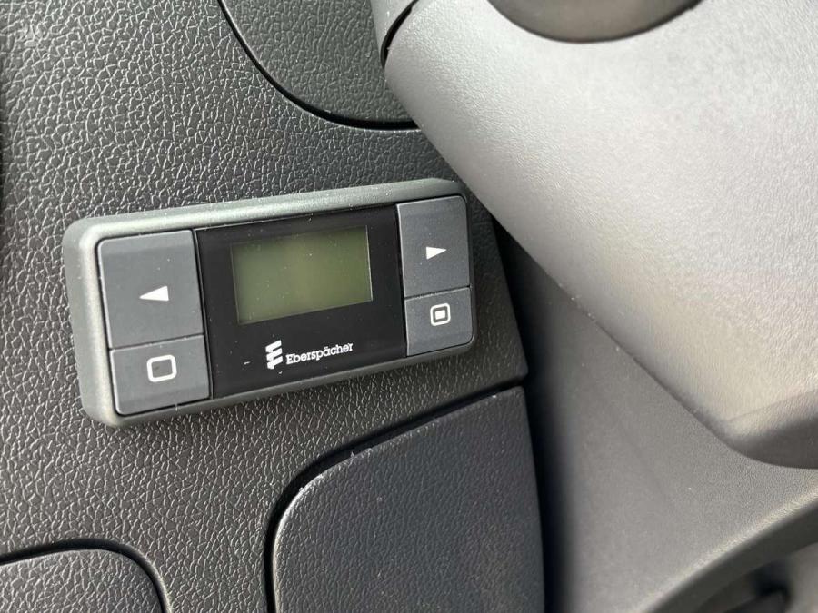 White Opel Movano 2018 in Vilnius, with an engine capacity of 2.30 L and mileage of 173 thousand km for 11700 €, photo 13 on AUTOMOTO.COM.LV