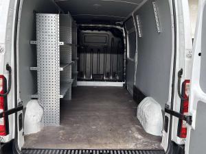 White Opel Movano 2018 in Vilnius, with an engine capacity of 2.30 L and mileage of 173 thousand km for 11700 €, photo 19 on AUTOMOTO.COM.LV