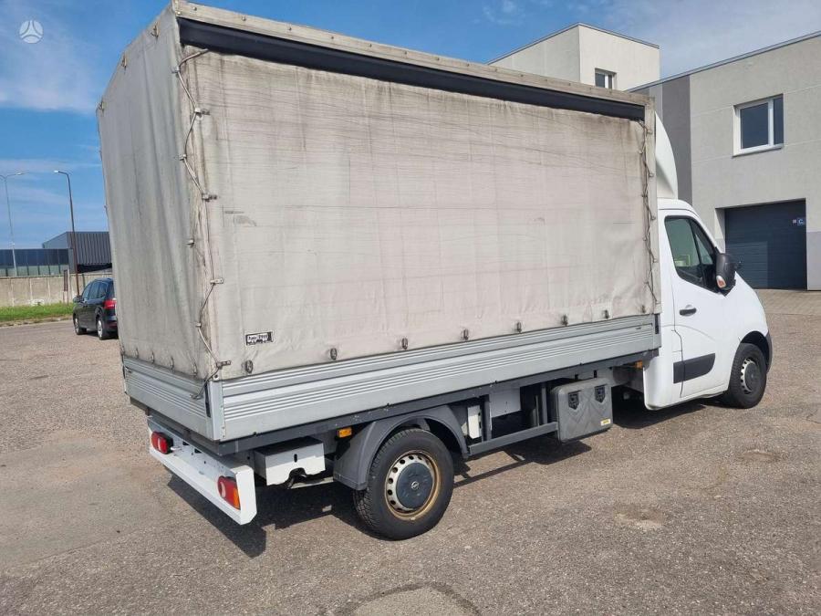 White Opel Movano 2018 in Siauliai, with an engine capacity of 2.30 L and mileage of 434 thousand km for 9800 €, photo 5 on AUTOMOTO.COM.LV