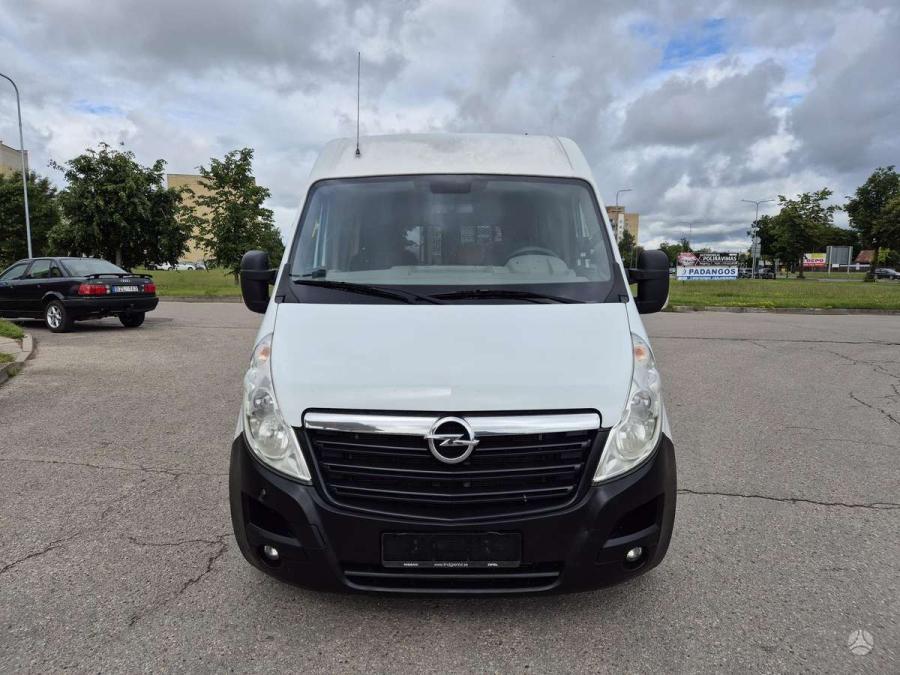 White Opel Movano 2018 in Panevezys, with an engine capacity of 2.30 L and mileage of 451 thousand km for 7600 €, photo 8 on AUTOMOTO.COM.LV