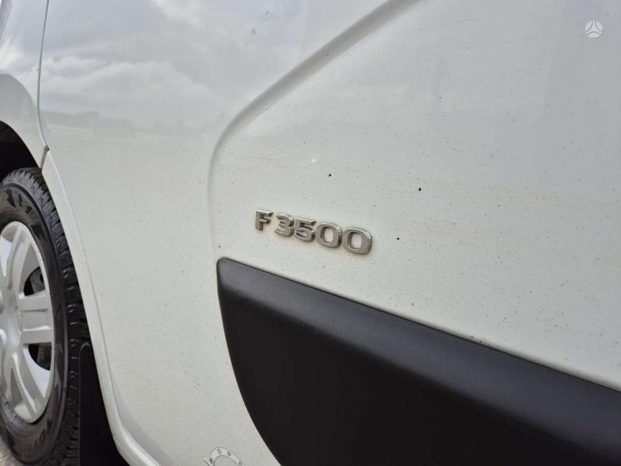 White Opel Movano 2018 in Panevezys, with an engine capacity of 2.30 L and mileage of 451 thousand km for 7600 €, photo 12 on AUTOMOTO.COM.LV