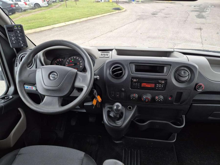 White Opel Movano 2018 in Panevezys, with an engine capacity of 2.30 L and mileage of 451 thousand km for 7600 €, photo 16 on AUTOMOTO.COM.LV