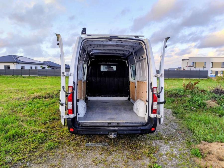 Белый Опель Movano 2019 в Клайпеда, объемом двигателя 2.30 л и пробегом 299 тыс. км за 5500 €, фото 23 на AUTOMOTO.COM.LV