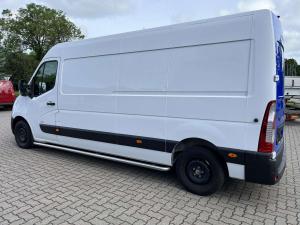 White Opel Movano 2021 in Alytus, with an engine capacity of 2.30 L and mileage of 168 thousand km for 13915 €, photo 3 on AUTOMOTO.COM.LV