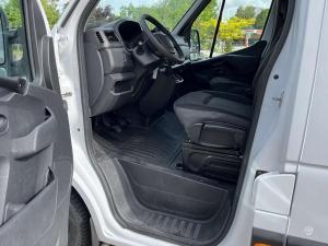 White Opel Movano 2021 in Alytus, with an engine capacity of 2.30 L and mileage of 168 thousand km for 13915 €, photo 8 on AUTOMOTO.COM.LV
