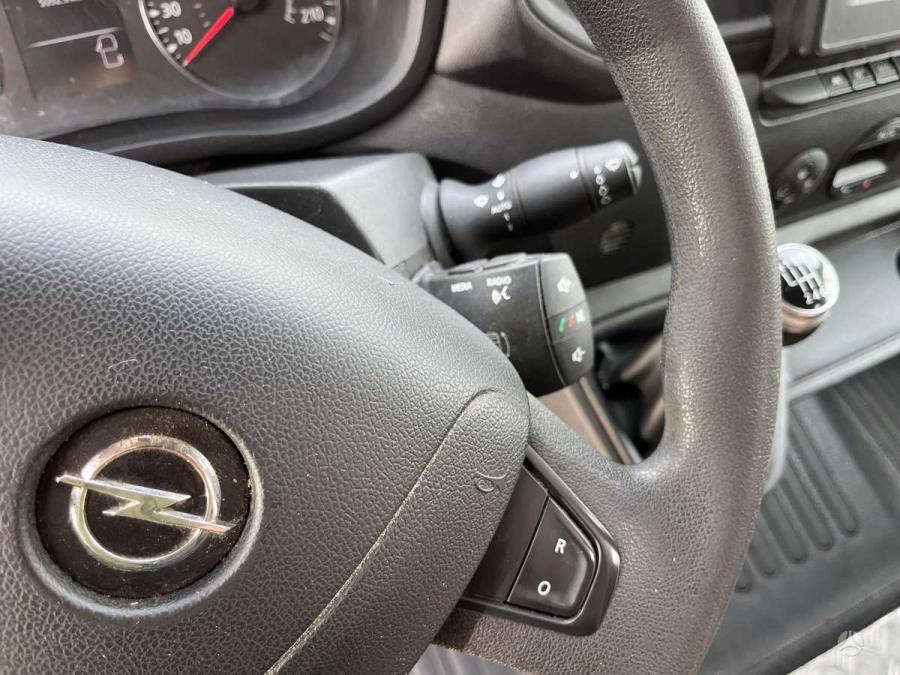 White Opel Movano 2021 in Alytus, with an engine capacity of 2.30 L and mileage of 168 thousand km for 13915 €, photo 11 on AUTOMOTO.COM.LV