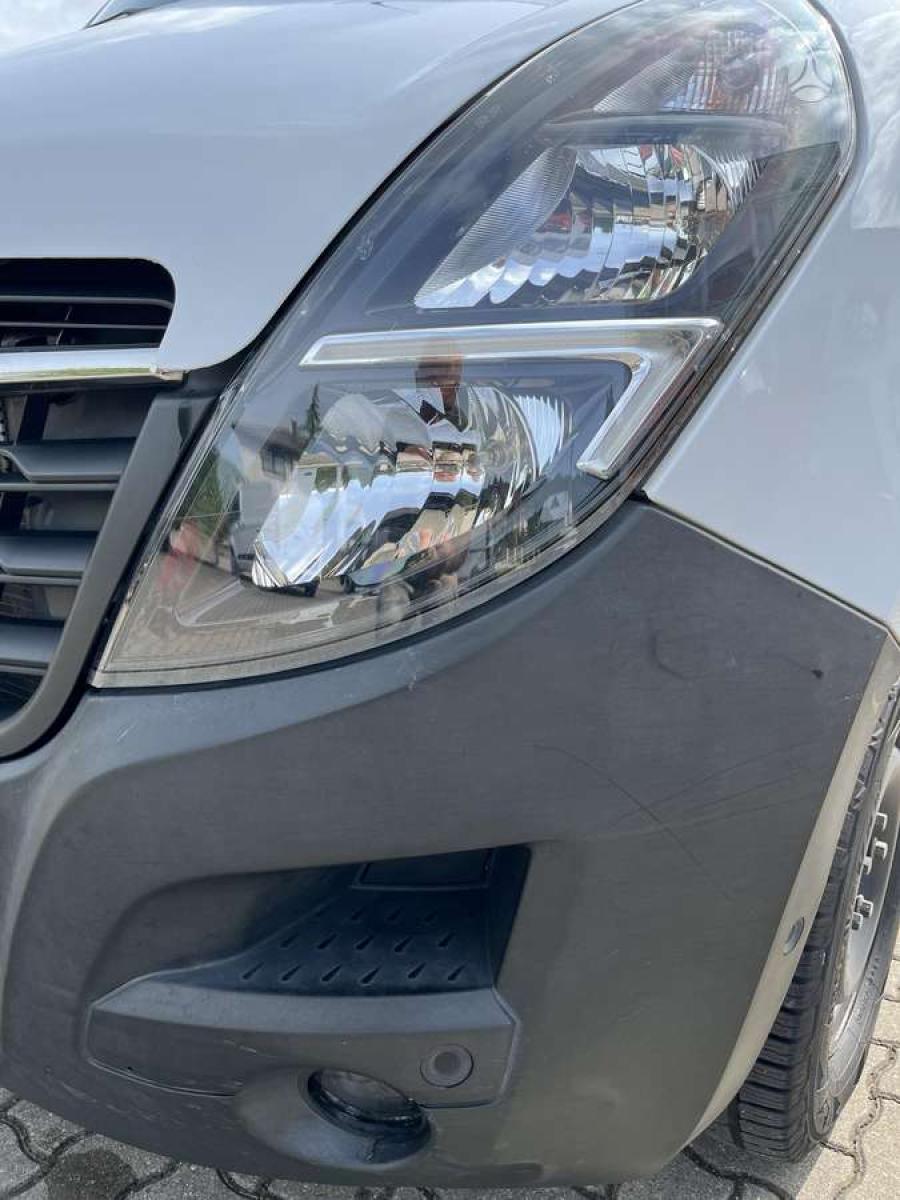 White Opel Movano 2021 in Alytus, with an engine capacity of 2.30 L and mileage of 168 thousand km for 13915 €, photo 19 on AUTOMOTO.COM.LV