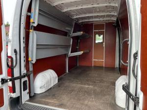 White Opel Movano 2021 in Alytus, with an engine capacity of 2.30 L and mileage of 168 thousand km for 13915 €, photo 22 on AUTOMOTO.COM.LV
