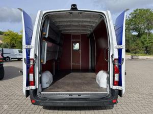 White Opel Movano 2021 in Alytus, with an engine capacity of 2.30 L and mileage of 168 thousand km for 13915 €, photo 25 on AUTOMOTO.COM.LV