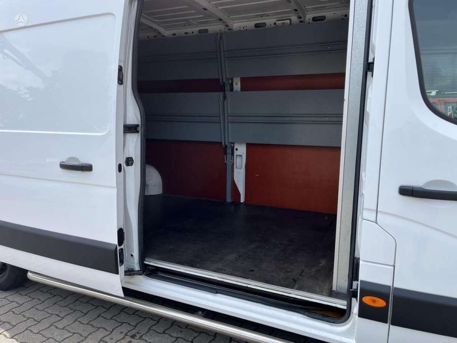 White Opel Movano 2021 in Alytus, with an engine capacity of 2.30 L and mileage of 168 thousand km for 13915 €, photo 26 on AUTOMOTO.COM.LV