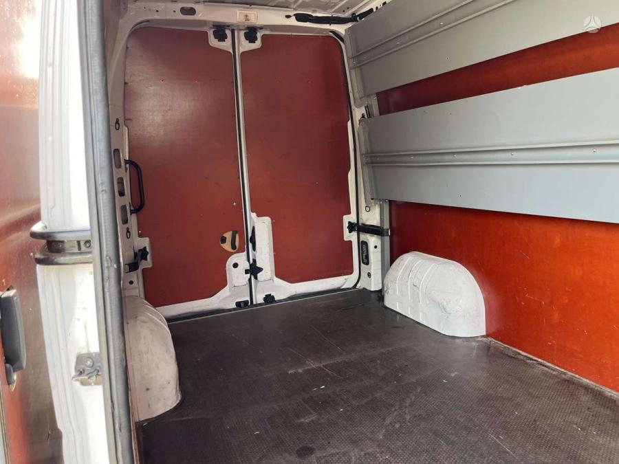 White Opel Movano 2021 in Alytus, with an engine capacity of 2.30 L and mileage of 168 thousand km for 13915 €, photo 27 on AUTOMOTO.COM.LV