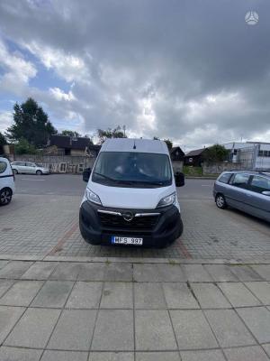 White Opel Movano 2022 in Vilnius, with an engine capacity of 2.18 L and mileage of 177 thousand km for 16000 €, photo 3 on AUTOMOTO.COM.LV