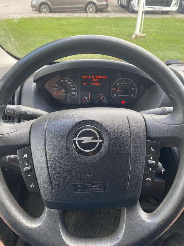 White Opel Movano 2022 in Vilnius, with an engine capacity of 2.18 L and mileage of 177 thousand km for 16000 €, photo 10 on AUTOMOTO.COM.LV