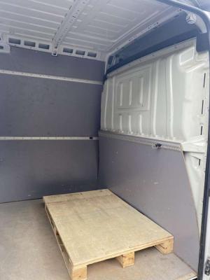 White Opel Movano 2022 in Vilnius, with an engine capacity of 2.18 L and mileage of 177 thousand km for 16000 €, photo 14 on AUTOMOTO.COM.LV