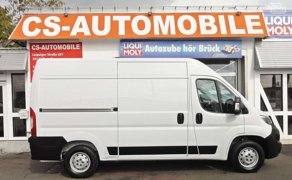 White Opel Movano 2023 in Kaunas, with an engine capacity of 0.00 L and mileage of 31 thousand km for 22741 €, photo 1 on AUTOMOTO.COM.LV