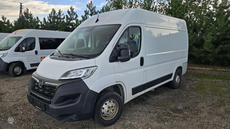 Белый Опель Movano 2023 в Мариямполе, объемом двигателя 2.18 л и пробегом 265 тыс. км за 9800 €, фото 1 на AUTOMOTO.COM.LV