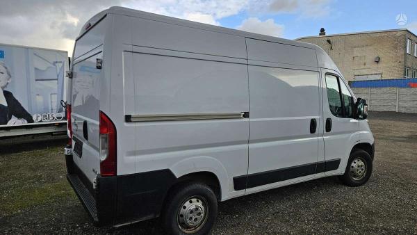 Белый Опель Movano 2023 в Мариямполе, объемом двигателя 2.18 л и пробегом 265 тыс. км за 9800 €, фото 4 на AUTOMOTO.COM.LV