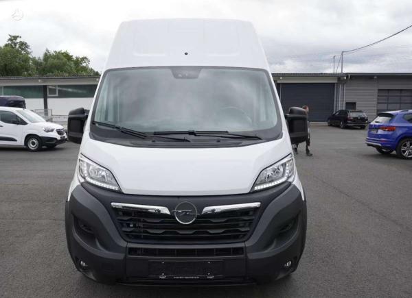 Белый Опель Movano 2024 в Вильнюс, объемом двигателя 2.18 л и пробегом 47 тыс. км за 23890 €, фото 2 на AUTOMOTO.COM.LV