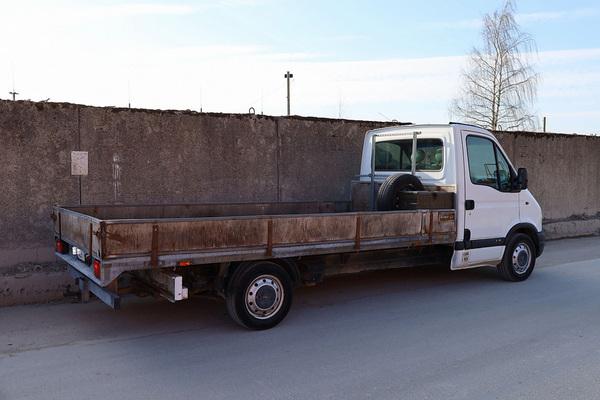 Белый Опель Movano 2003 в Таллин, объемом двигателя 2.50 л и пробегом 394 тыс. км за 2099 €, фото 4 на AUTOMOTO.COM.LV