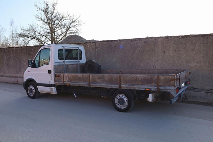 Balts Opel Movano 2003 Tallina, ar dzinēja tilpumu 2.50 L un nobraukumu 394 tūkst. km par 2099 €, foto 5 vietnē AUTOMOTO.COM.LV