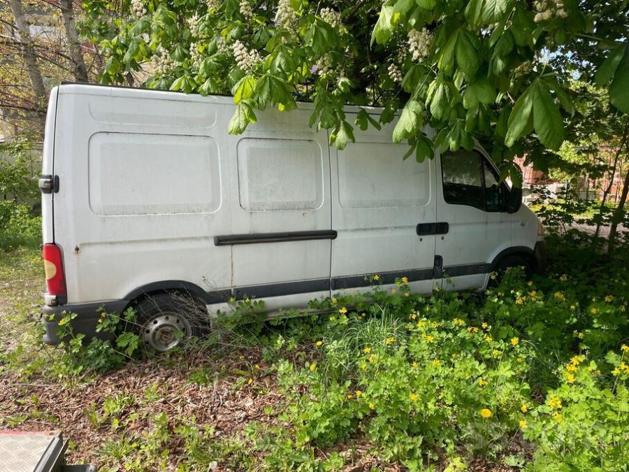 White Opel Movano 2004 in Riga, with an engine capacity of 2.50 L and mileage of 380 thousand km for 1000 €, photo 5 on AUTOMOTO.COM.LV