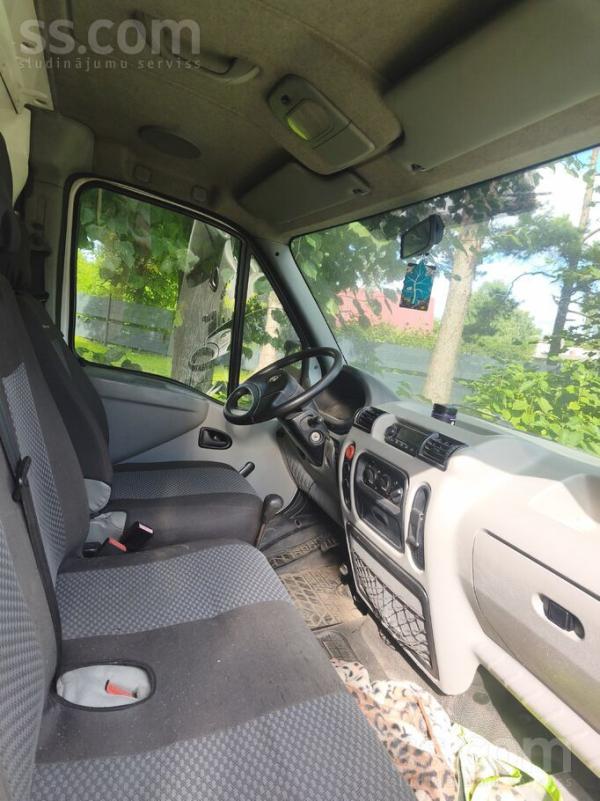 White Opel Movano 2004 in Aizkraukle, with an engine capacity of 2.20 L and mileage of 337 thousand km for 1500 €, photo 2 on AUTOMOTO.COM.LV