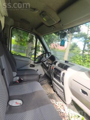 White Opel Movano 2004 in Aizkraukle, with an engine capacity of 2.20 L and mileage of 337 thousand km for 1500 €, photo 3 on AUTOMOTO.COM.LV