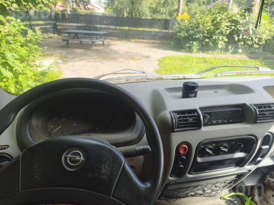 White Opel Movano 2004 in Aizkraukle, with an engine capacity of 2.20 L and mileage of 337 thousand km for 1500 €, photo 8 on AUTOMOTO.COM.LV