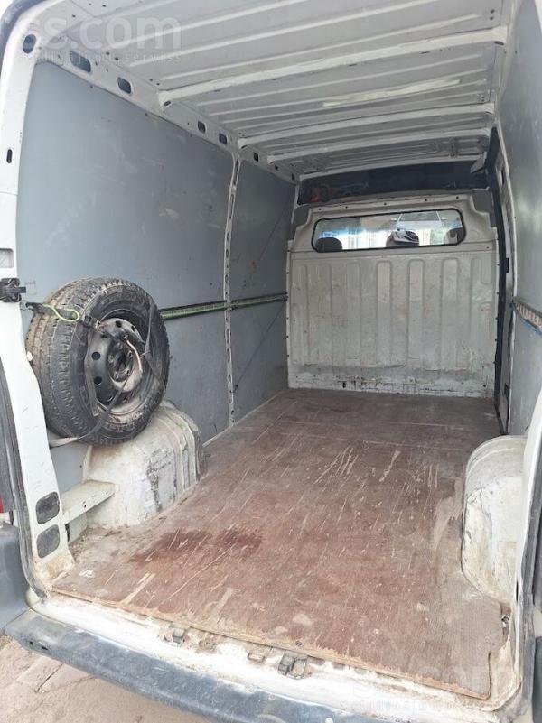 Balts Opel Movano 2004 Liepāja, ar dzinēja tilpumu 2.50 L un nobraukumu 277 tūkst. km par 2500 €, foto 6 vietnē AUTOMOTO.COM.LV