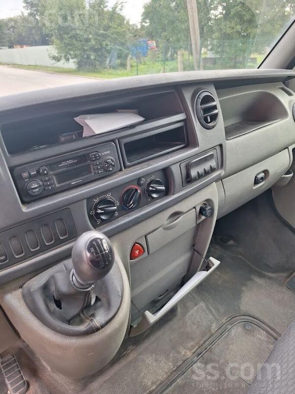 Balts Opel Movano 2004 Liepāja, ar dzinēja tilpumu 2.50 L un nobraukumu 277 tūkst. km par 2500 €, foto 8 vietnē AUTOMOTO.COM.LV
