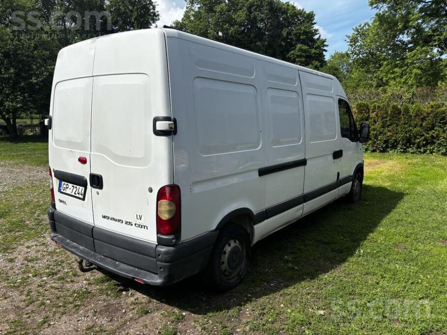 White Opel Movano 2007 in Liepaja, with an engine capacity of 2.50 L and mileage of 380 thousand km for 1150 €, photo 3 on AUTOMOTO.COM.LV