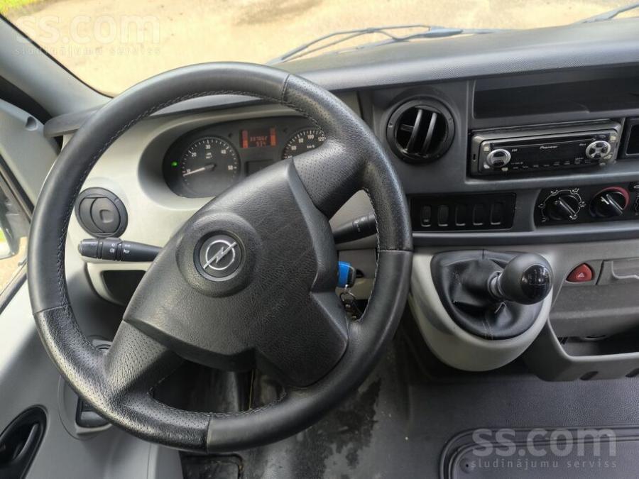 White Opel Movano 2009 in Valmiera, with an engine capacity of 2.50 L and mileage of 338 thousand km for 4999 €, photo 11 on AUTOMOTO.COM.LV