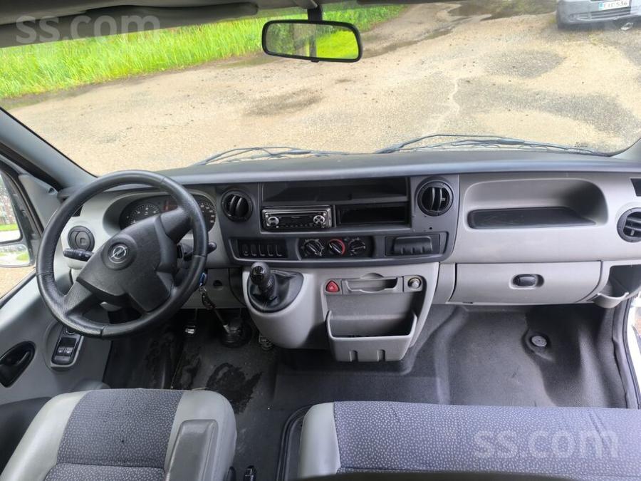 White Opel Movano 2009 in Valmiera, with an engine capacity of 2.50 L and mileage of 338 thousand km for 4999 €, photo 12 on AUTOMOTO.COM.LV