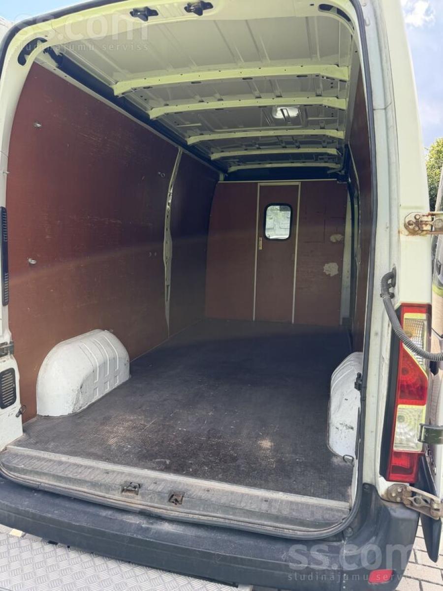 White Opel Movano 2012 in Jelgava, with an engine capacity of 2.30 L and mileage of 376 thousand km for 4950 €, photo 9 on AUTOMOTO.COM.LV