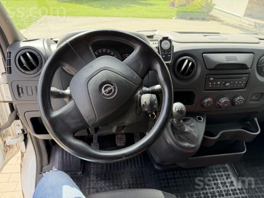White Opel Movano 2012 in Jelgava, with an engine capacity of 2.30 L and mileage of 376 thousand km for 4950 €, photo 12 on AUTOMOTO.COM.LV