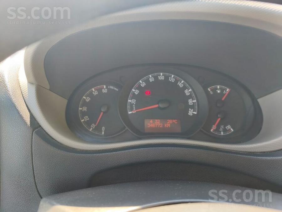 Balts Opel Movano 2016 Daugavpils, ar dzinēja tilpumu 2.30 L un nobraukumu 0 tūkst. km par 7800 €, foto 10 vietnē AUTOMOTO.COM.LV
