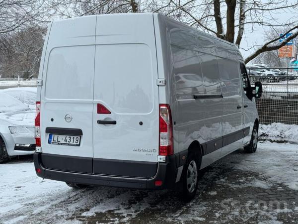 White Opel Movano 2018 in Riga, with an engine capacity of 2.30 L and mileage of 28 thousand km for 9850 €, photo 4 on AUTOMOTO.COM.LV