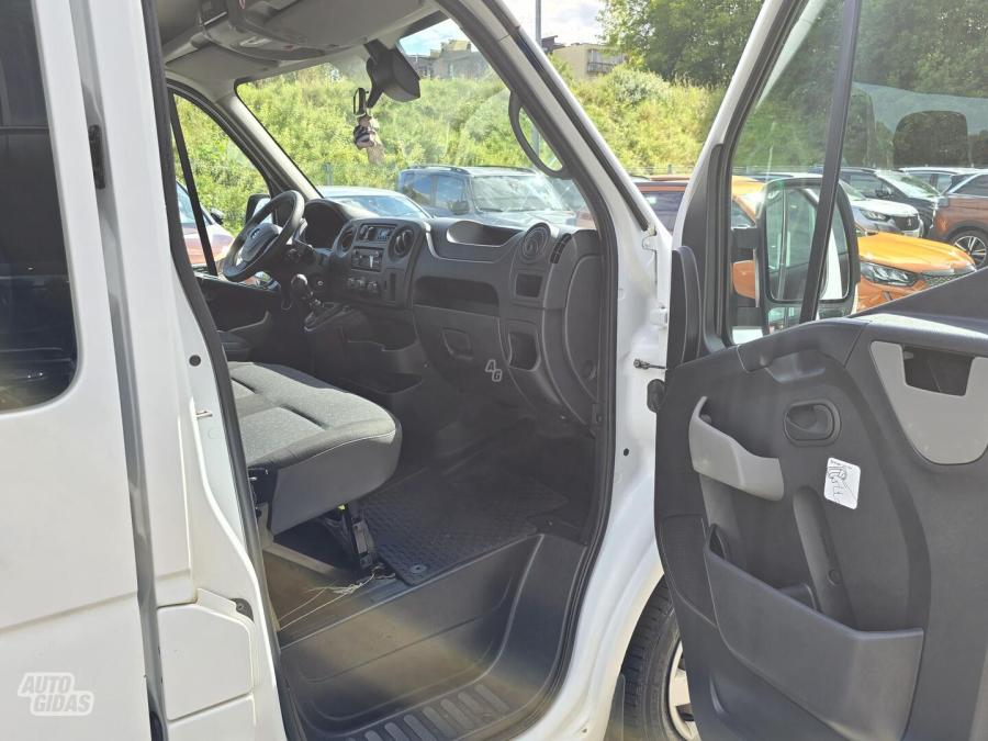 White Opel Movano 2018 in Vilnius, with an engine capacity of 0.00 L and mileage of 590 thousand km for 11000 €, photo 25 on AUTOMOTO.COM.LV