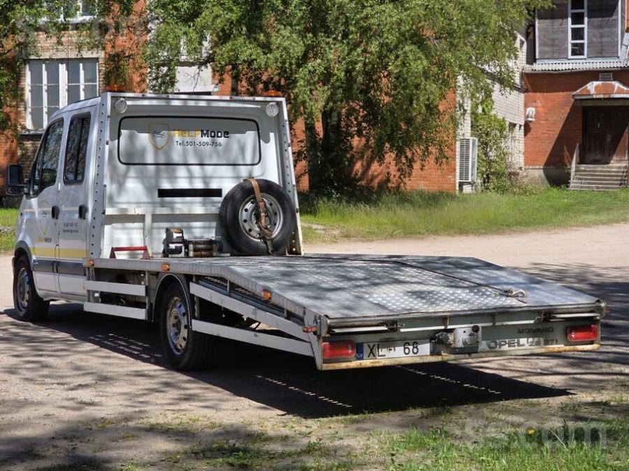 White Opel Movano 2003 in Liepaja, with an engine capacity of 2.50 L and mileage of 308 thousand km for 12500 €, photo 4 on AUTOMOTO.COM.LV