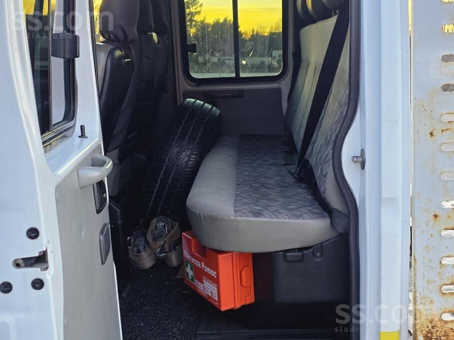 Balts Opel Movano 2003 Liepāja, ar dzinēja tilpumu 2.50 L un nobraukumu 308 tūkst. km par 8500 €, foto 12 vietnē AUTOMOTO.COM.LV