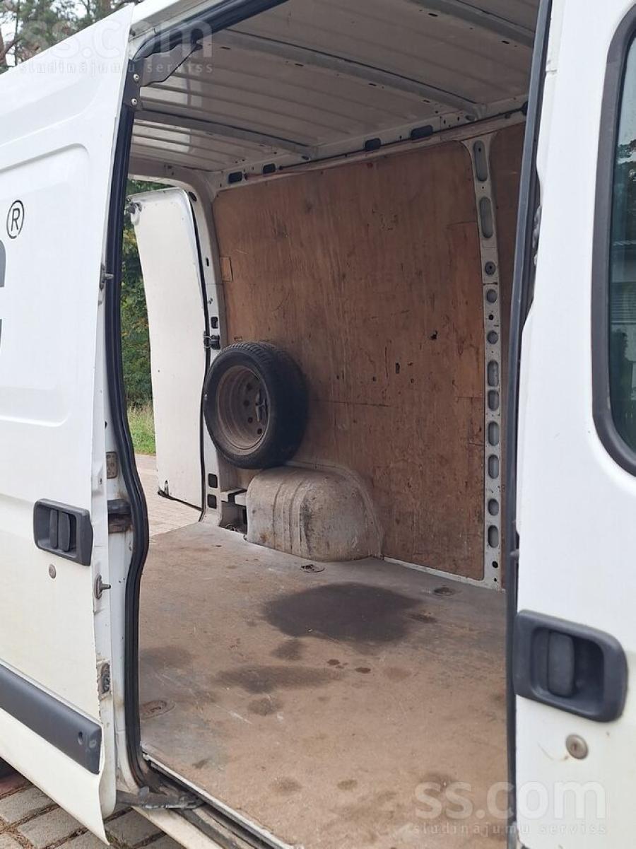 Белый Опель Movano 2006 в Рига, объемом двигателя 2.50 л и пробегом 402 тыс. км за 1940 €, фото 7 на AUTOMOTO.COM.LV