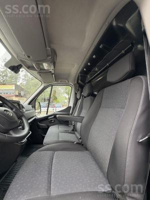 White Opel Movano 2019 in Riga, with an engine capacity of 2.30 L and mileage of 0 thousand km for 10900 €, photo 9 on AUTOMOTO.COM.LV