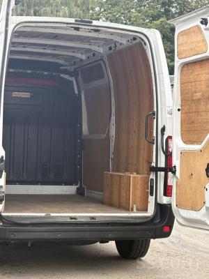 White Opel Movano 2019 in Riga, with an engine capacity of 2.30 L and mileage of 0 thousand km for 10900 €, photo 17 on AUTOMOTO.COM.LV