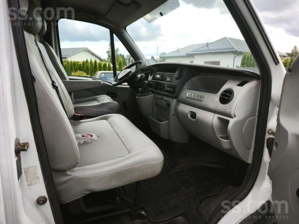 Белый Опель Movano 2005 в Огре, объемом двигателя 2.50 л и пробегом 231 тыс. км за 3950 €, фото 7 на AUTOMOTO.COM.LV